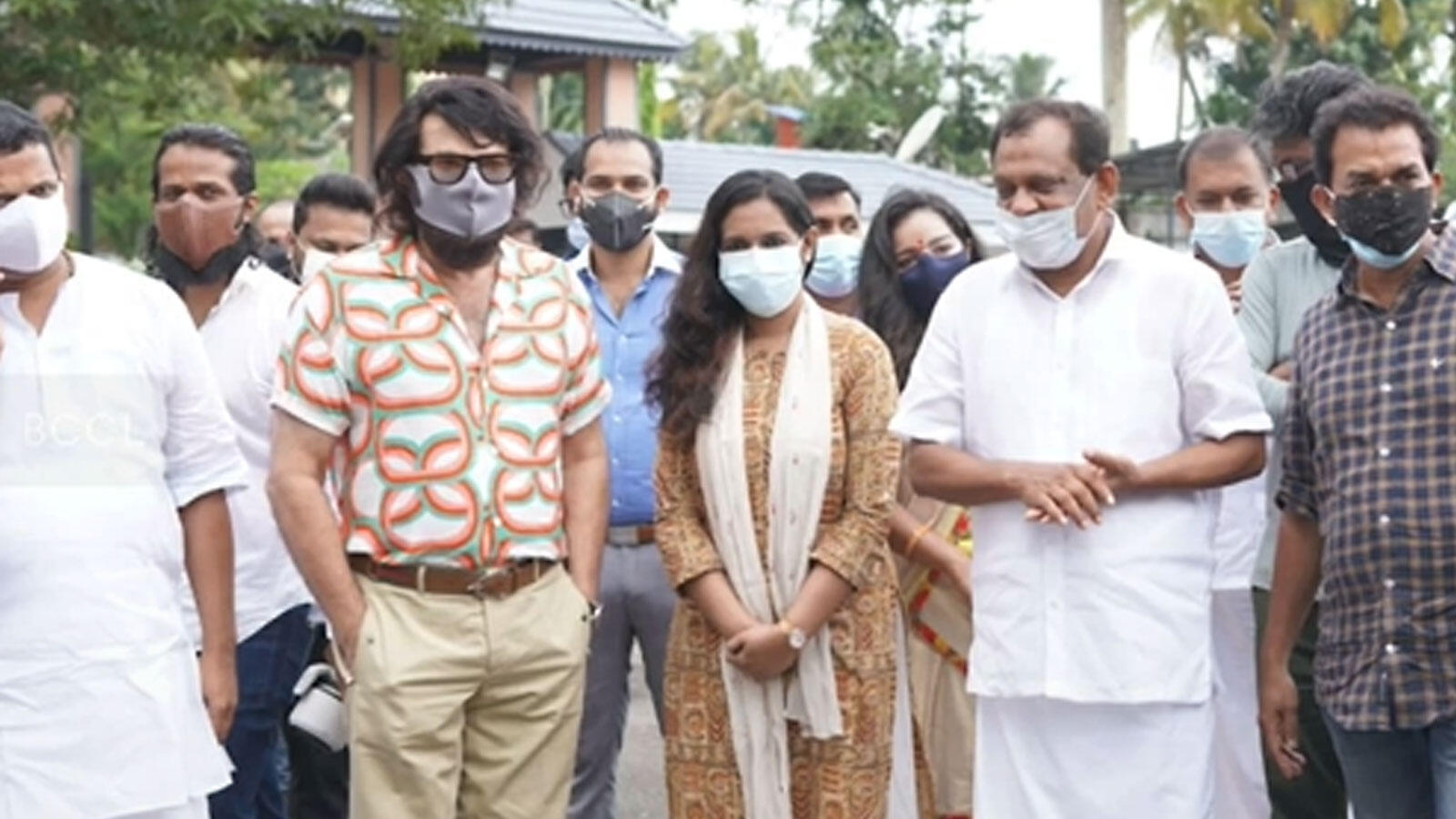 Mammootty’s latest pictures from the sets of ‘Puzhu’ go viral