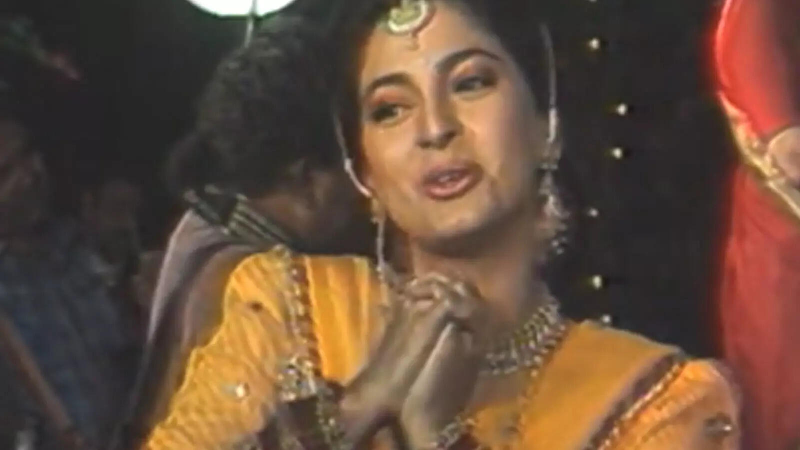 Flashback video: Shooting of Jackie Shroff and Juhi Chawla's 1993 movie 'Aaina'