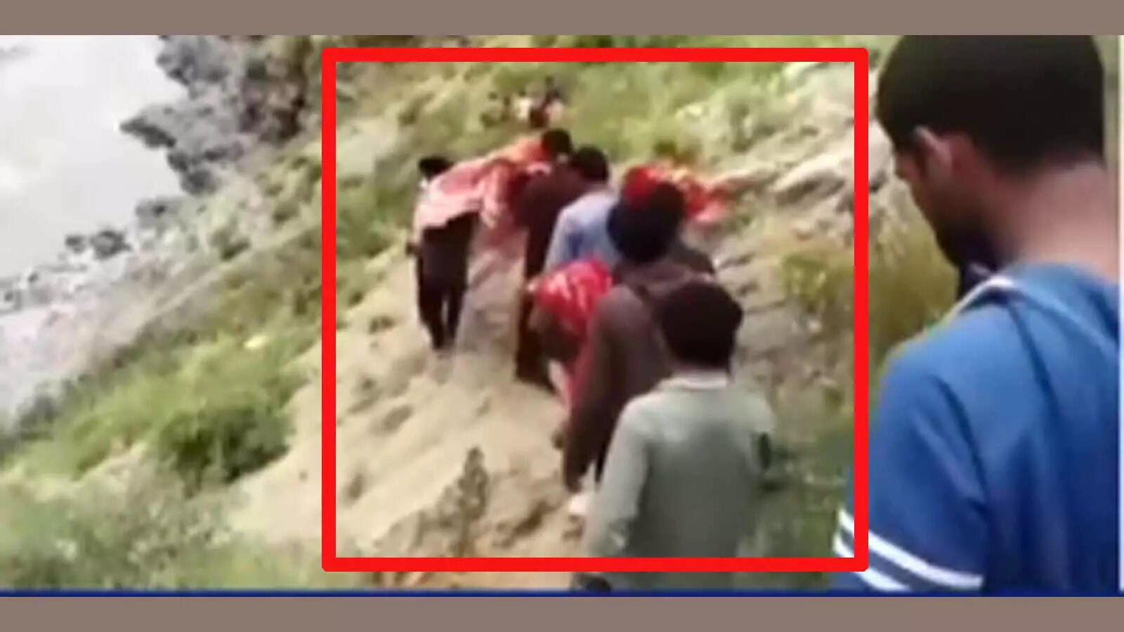 J&K: Locals trek for several kilometres, carry dead body on shoulders ...