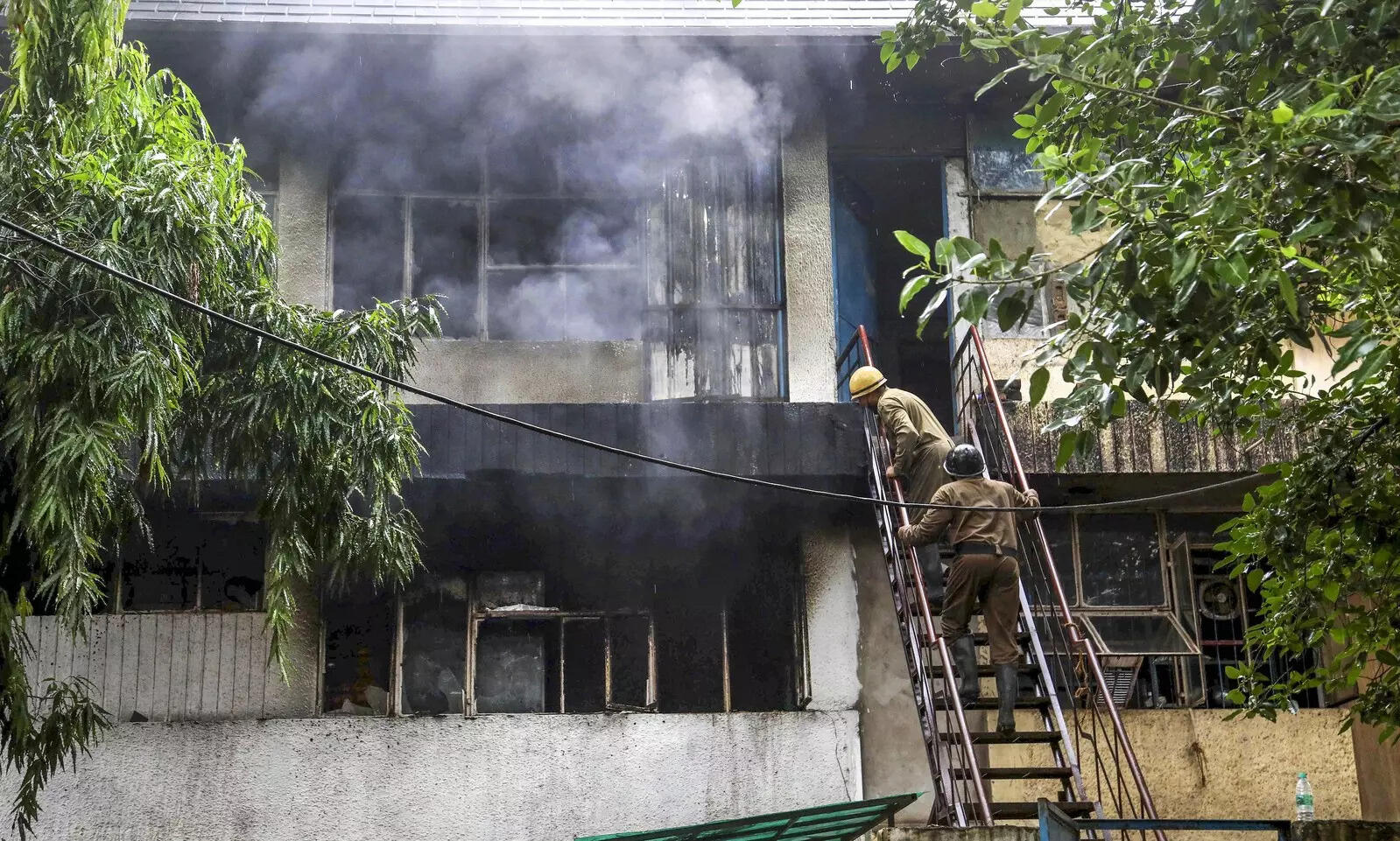 Fire breaks out at factory in Delhi