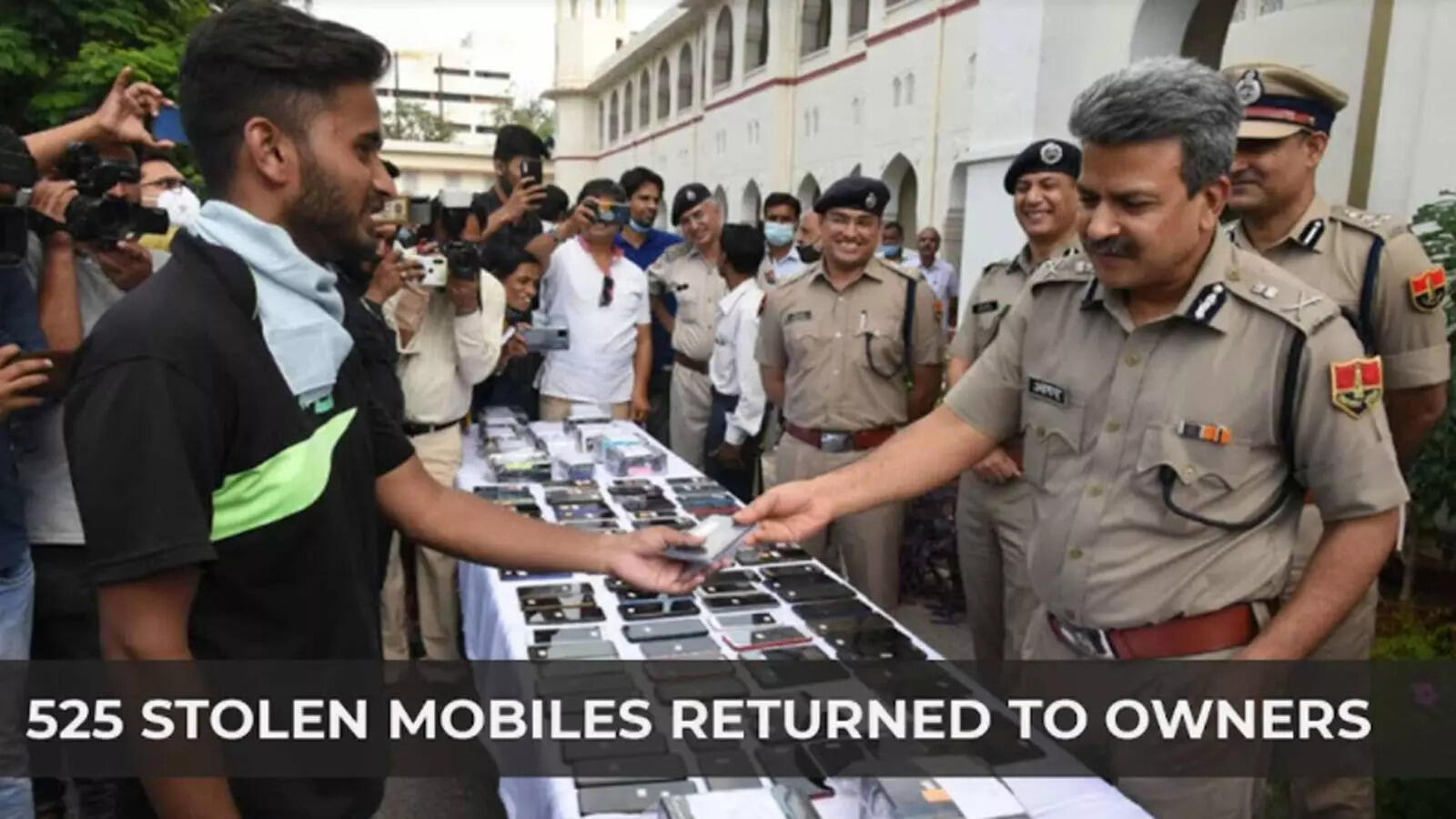 Jaipur Police recover stolen mobile phones during a month-long operation
