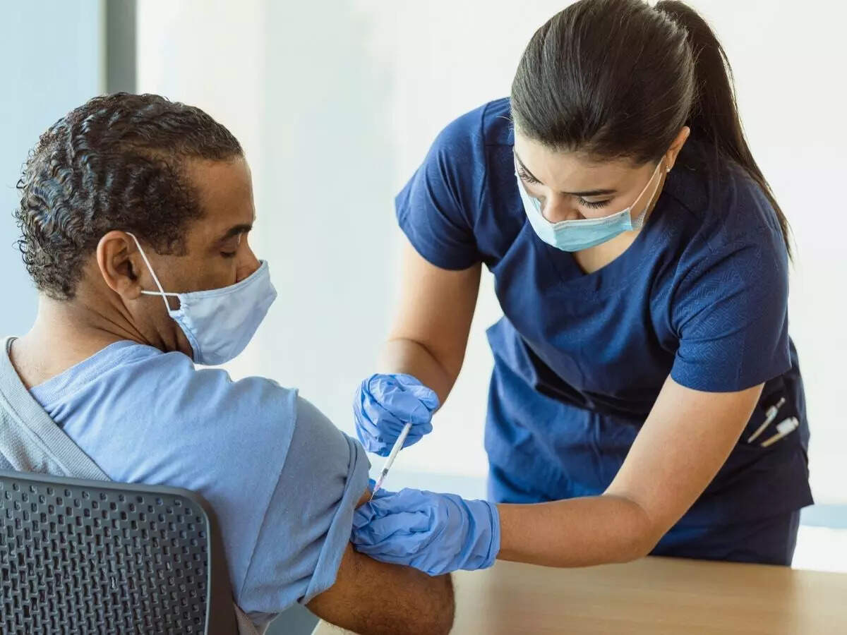 Flu Vaccine Side Effects What To Expect After Receiving A Flu Vaccine