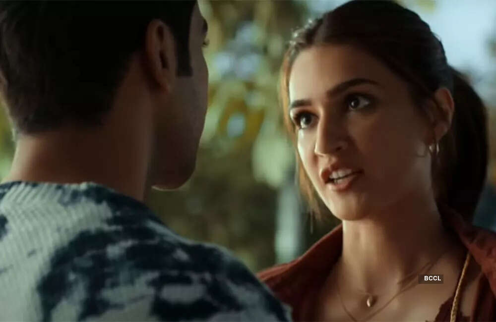 Hum Do Hamare Do Review: The performances stand out in this family dramedy