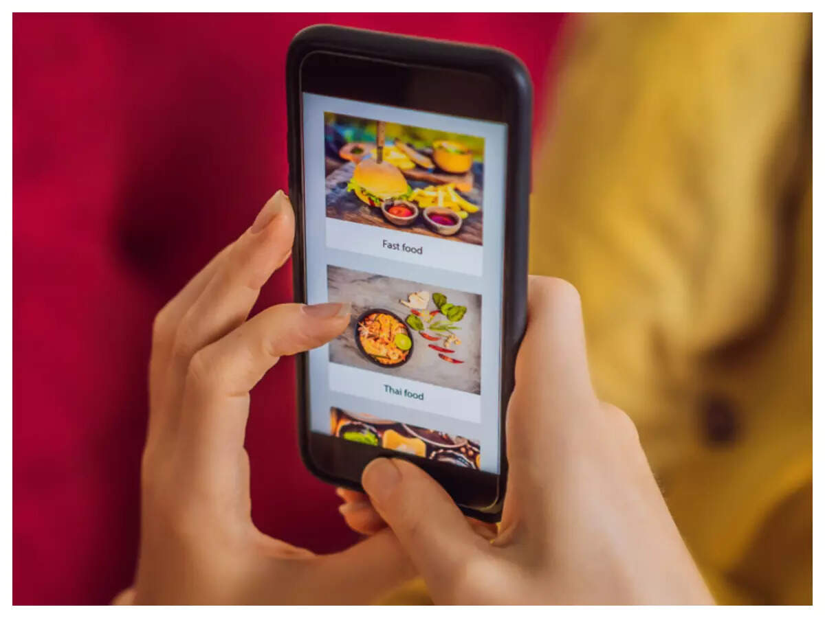 How social media is secretly influencing food choices