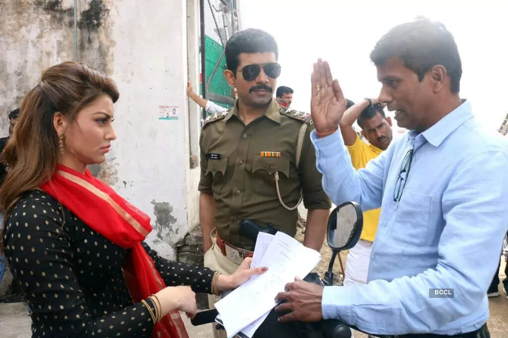 Behind the scenes pictures from Susi Ganeshan’s upcoming Bollywood ...