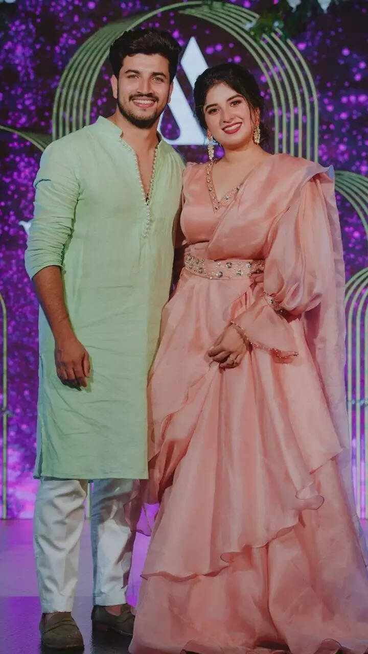 mridhula vijai: Thumbapoo review: Young Veena and Rameshan steal the ...