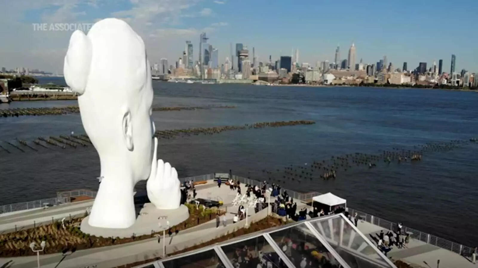 Sculpture 'shushes' toward New York City skyline