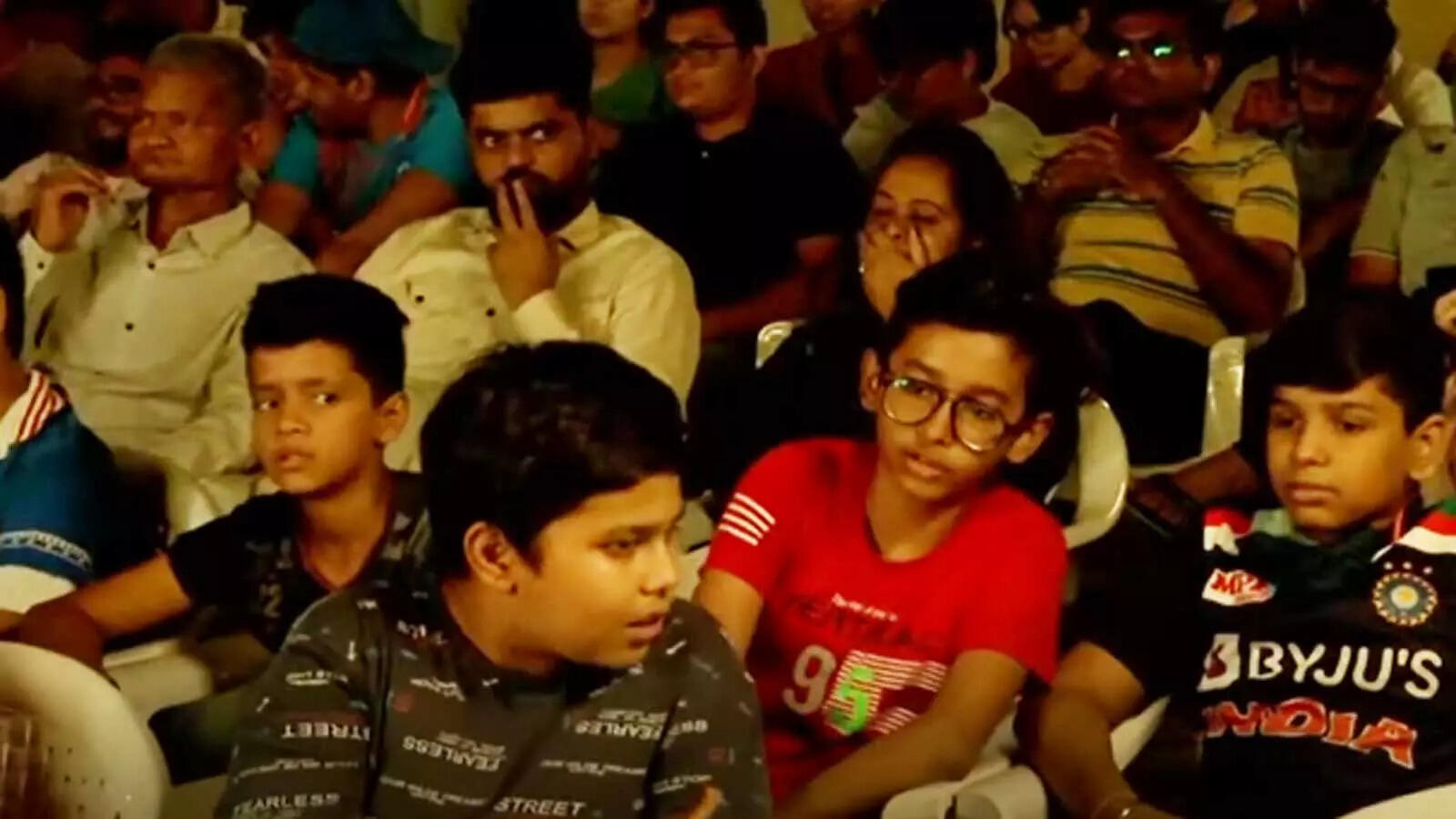 T20 WC: Indian fans disappointed after India lose against Pakistan