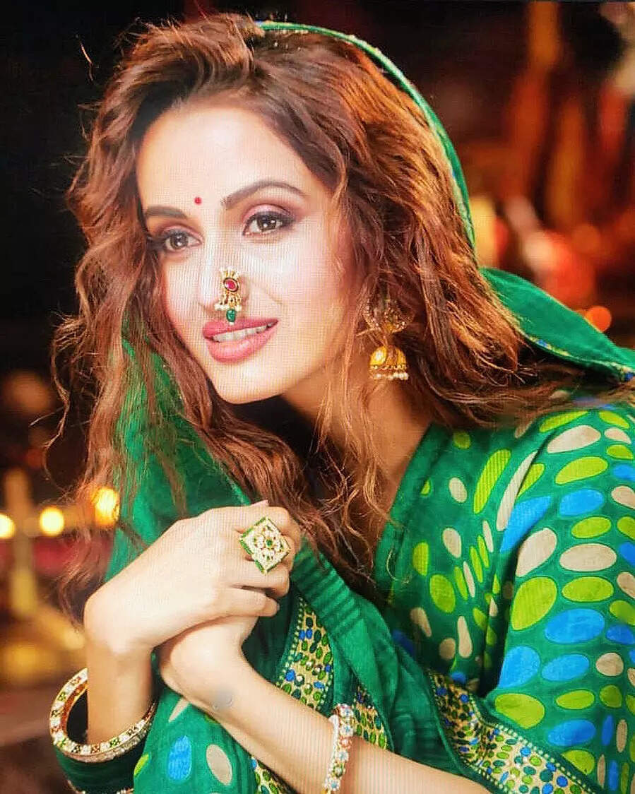 Five times birthday girl Shivani Jhadav left us spellbound in desi avatars