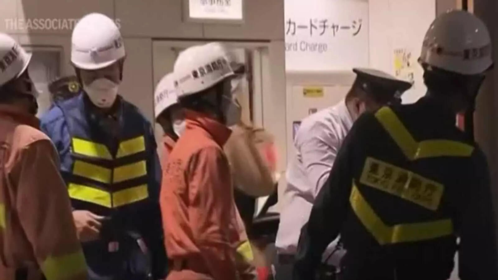 Man with knife injures 17 people on Tokyo train
