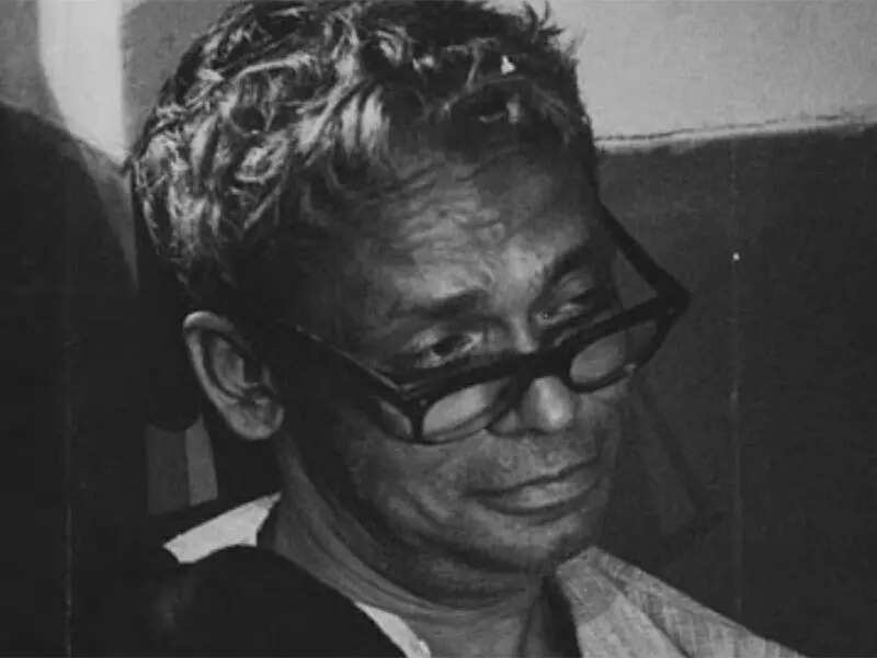Amid Diwali celebration let’s not forget its Ritwik Ghatak’s birth ...