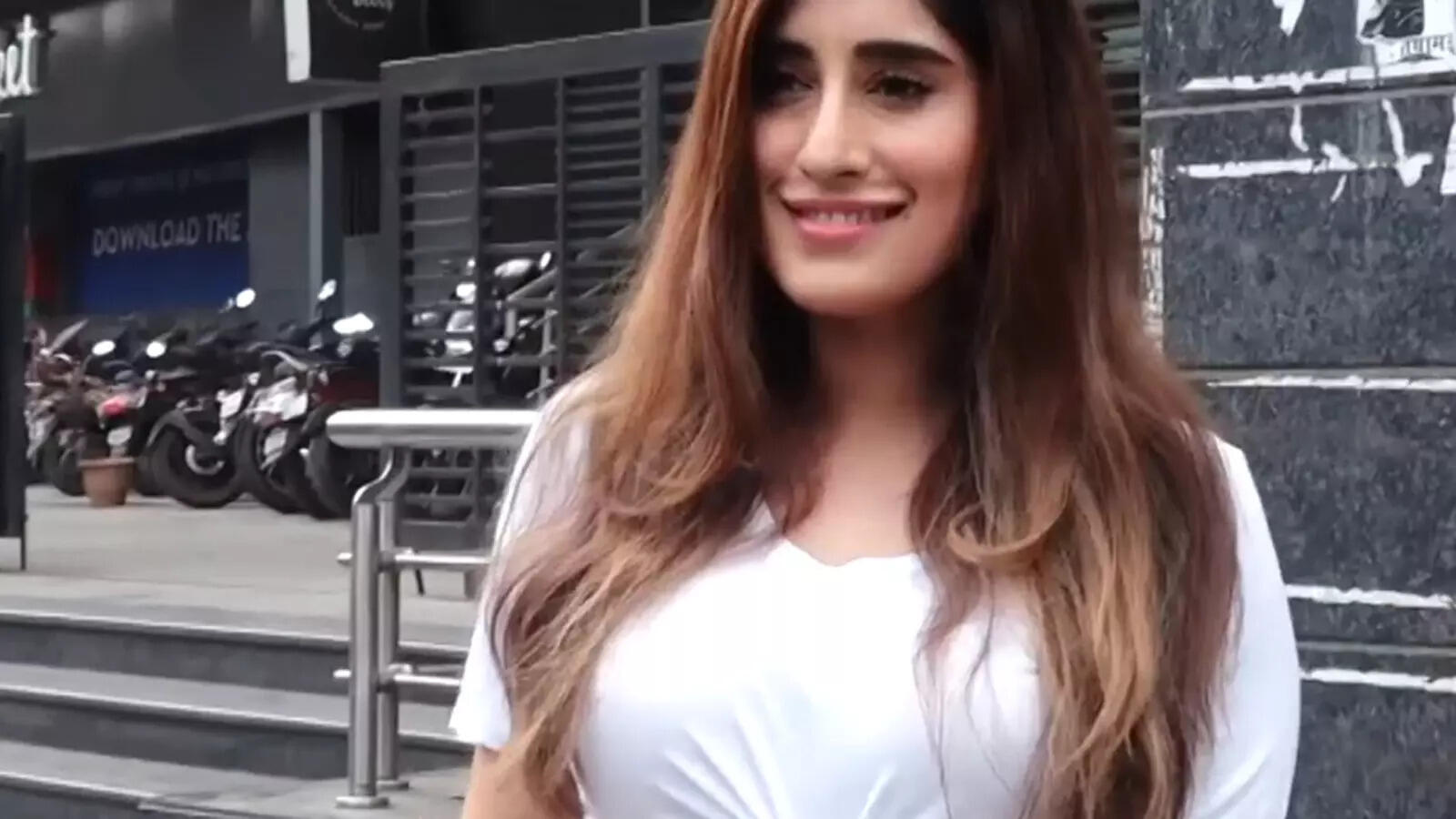 Ex-'Bigg Boss 15' contestant Akasa Singh to do a music video with Simba ...