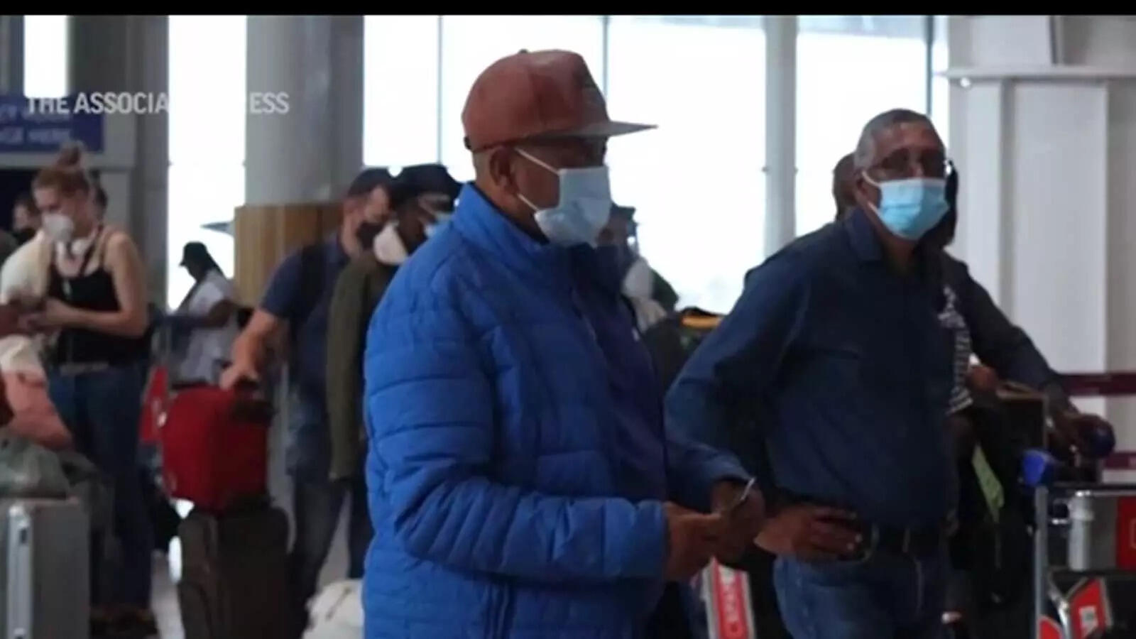 More South Africa travel restrix as new variant emerges