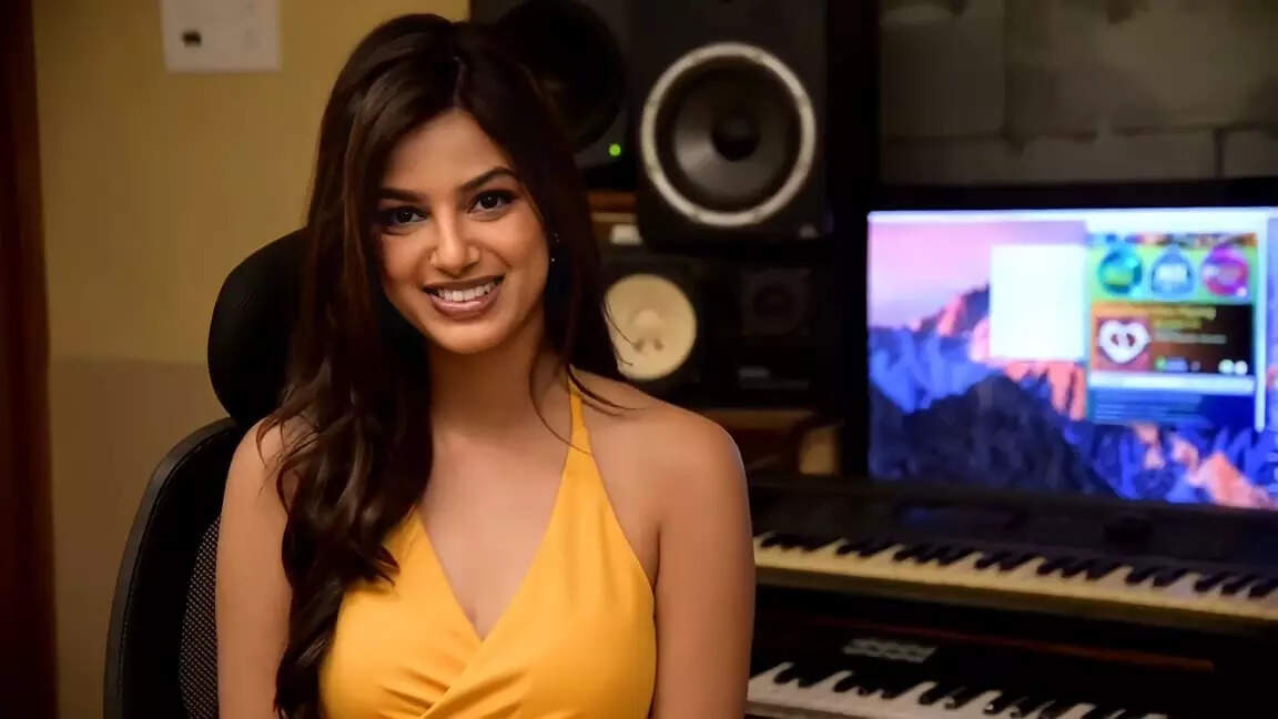 ranina: Watch Harnaaz Sandhu's Voice Modulation session for Miss ...