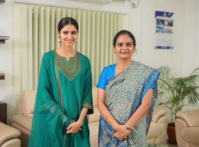manasa: Check out Manasa Varanasi meeting with IAS Divya Devarajan