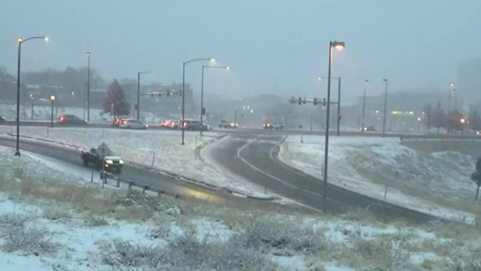 Denver finally sees 1st snowfall, latest since '34