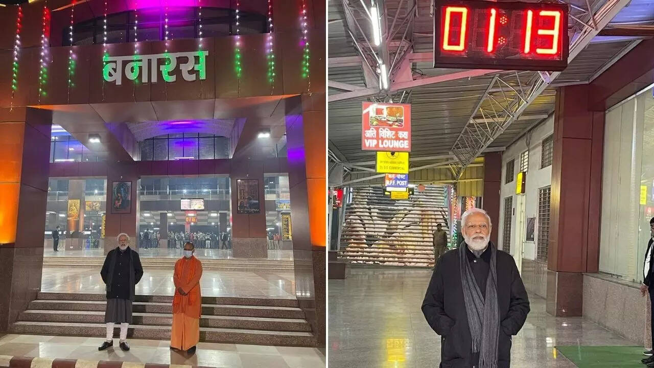 In photos: PM Modi's late night stroll on streets of Varanasi with CM Yogi