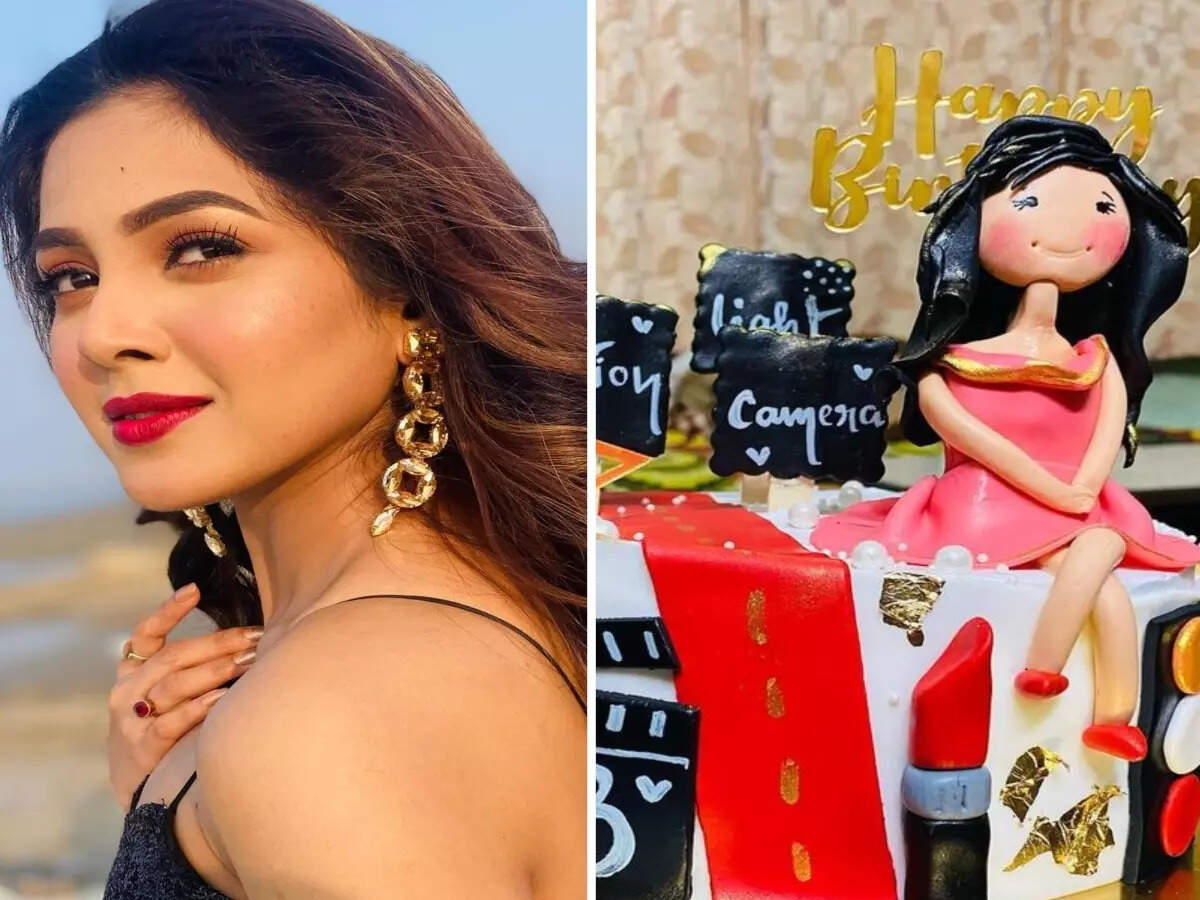 “Love and warmth made my birthday memorable," says actress Sharly Modak