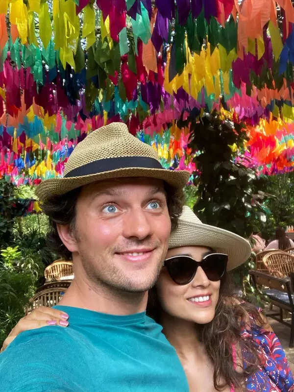 Romantic vacation pictures of South diva Shriya Saran with hubby go ...