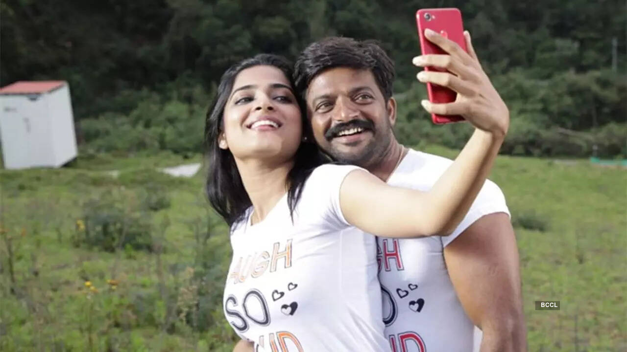 Meendum Movie: Showtimes, Review, Songs, Trailer, Posters, News ...