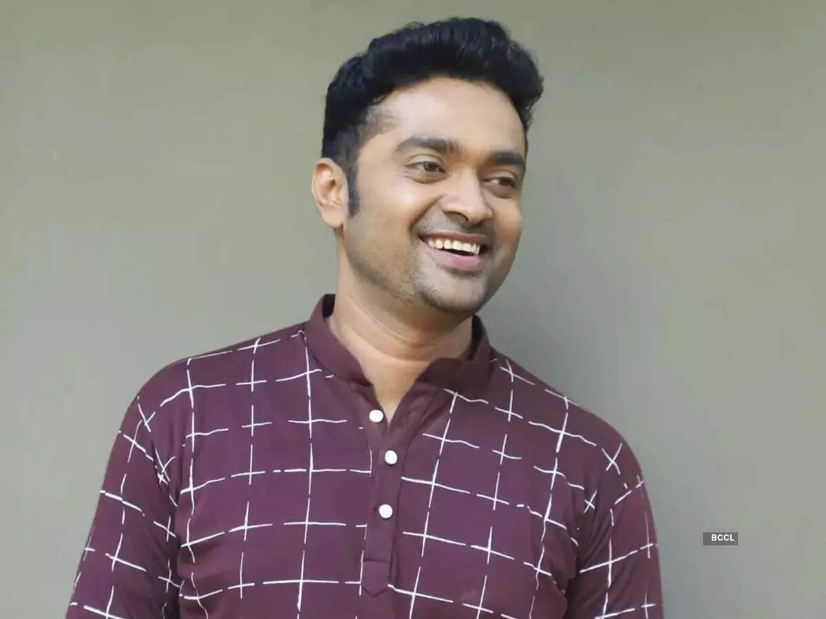 swasika vijay: Fan asks Swasika Vijay what if she wasn't an actress ...