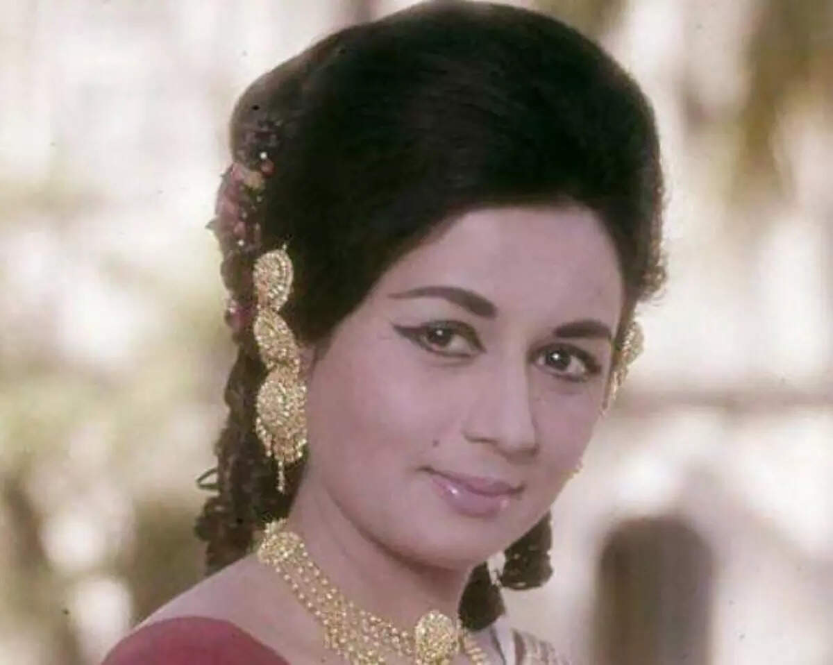 #GoldenFrames: Pictorial biography of Nanda- The Etimes Photogallery Page 2