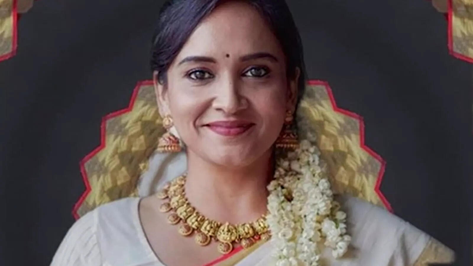 Lena changes her name to ‘Lenaa’