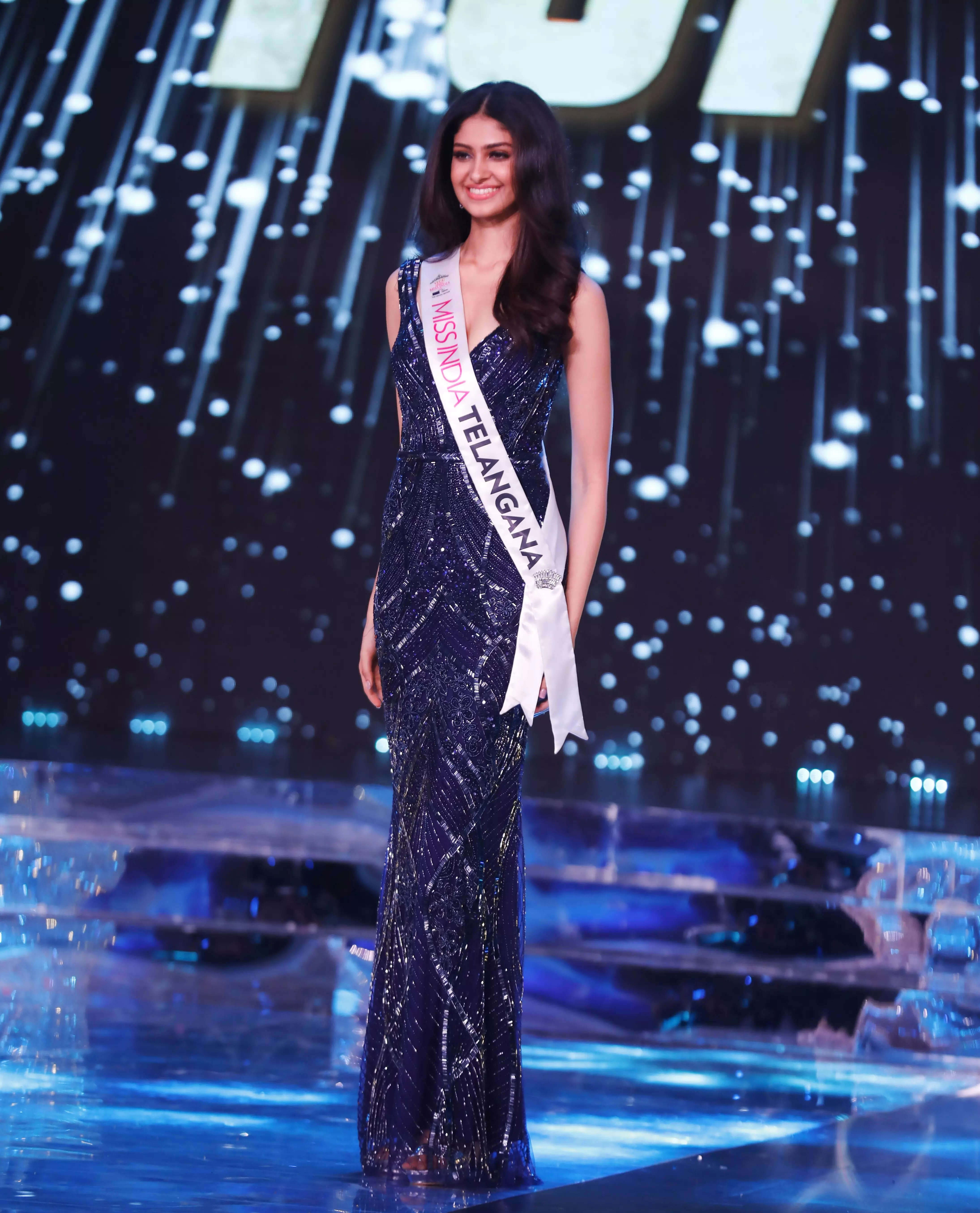 Beauty queens make the world a better place one smile at a time!