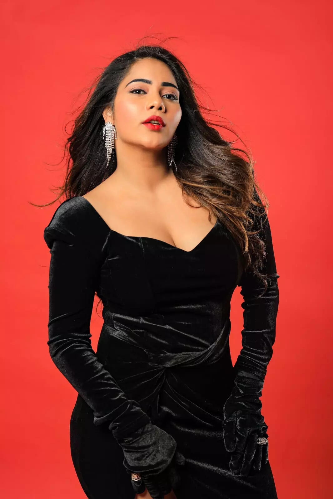 Watch: Actor-producer Mitraaw Sharma's glamorous photoshoot goes viral ...