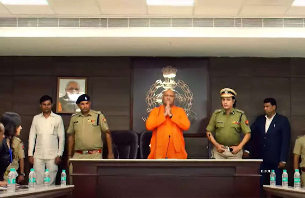 Lucknow Junction Movie Show Time in Renukoot | Lucknow Junction in ...