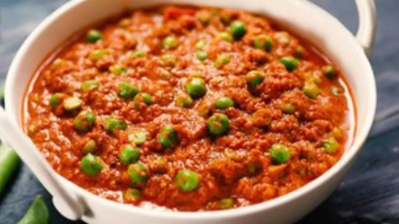 Watch: How to make Green Peas Masala - Times Food