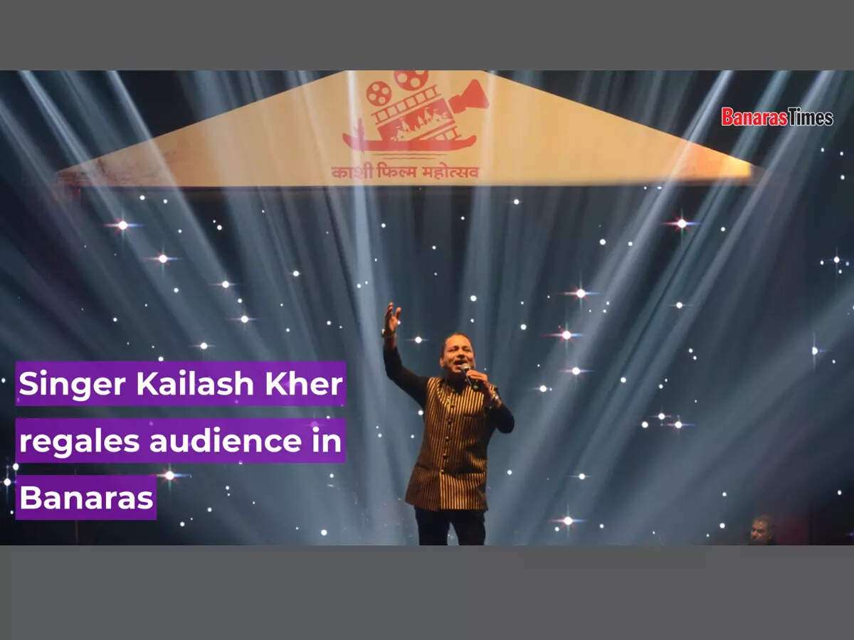 Singer Kailash Kher regales audience in Banaras