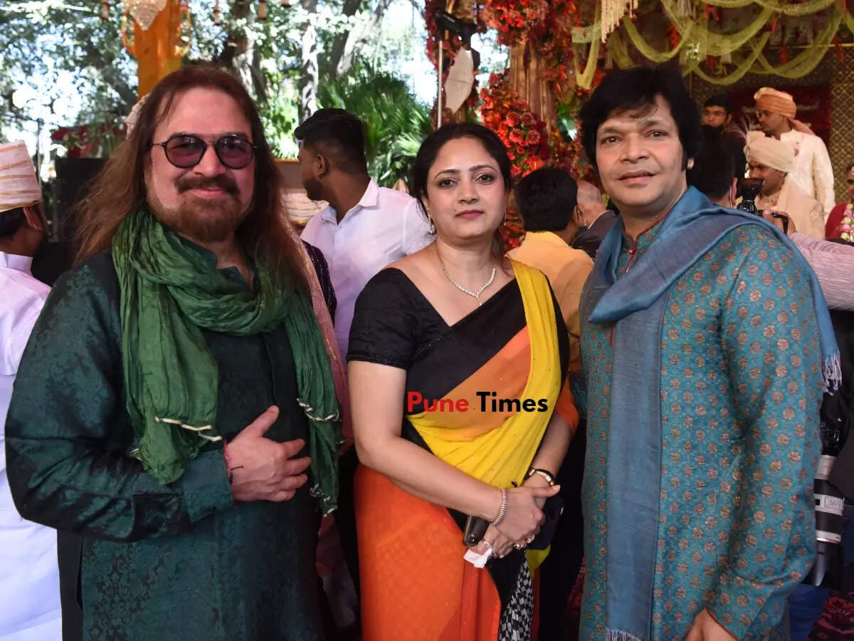 Band, Baja, Baraat: A star studded wedding for Janhavi Dhariwal and ...