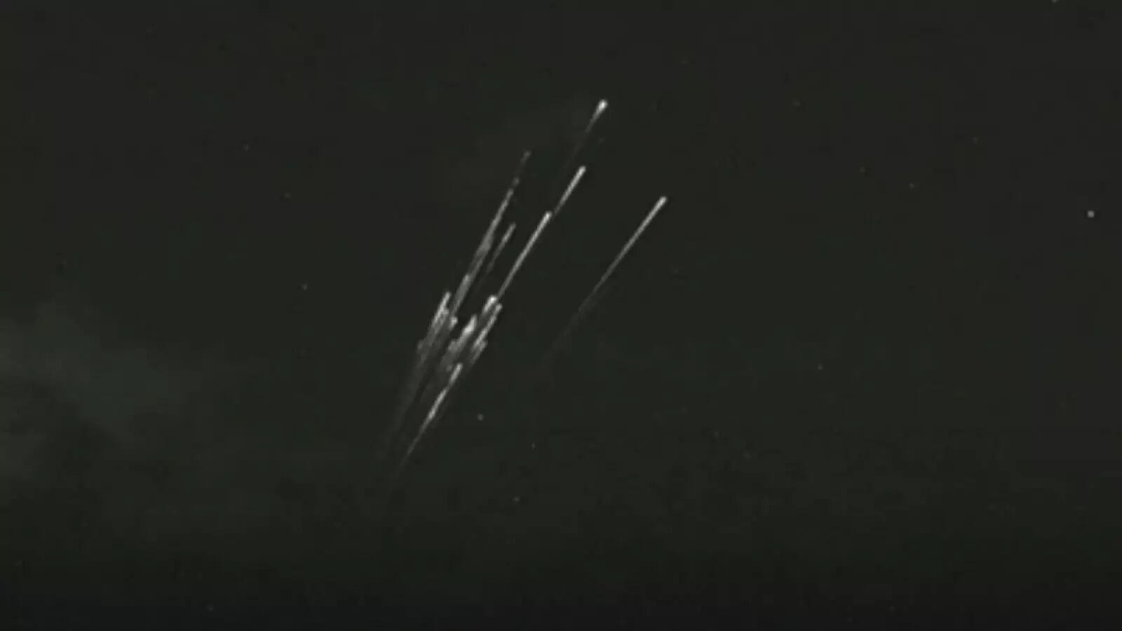 Spacex Satellites Spacex Satellites Falling Out Of Orbit After Solar Storm Seen Over Puerto Rico
