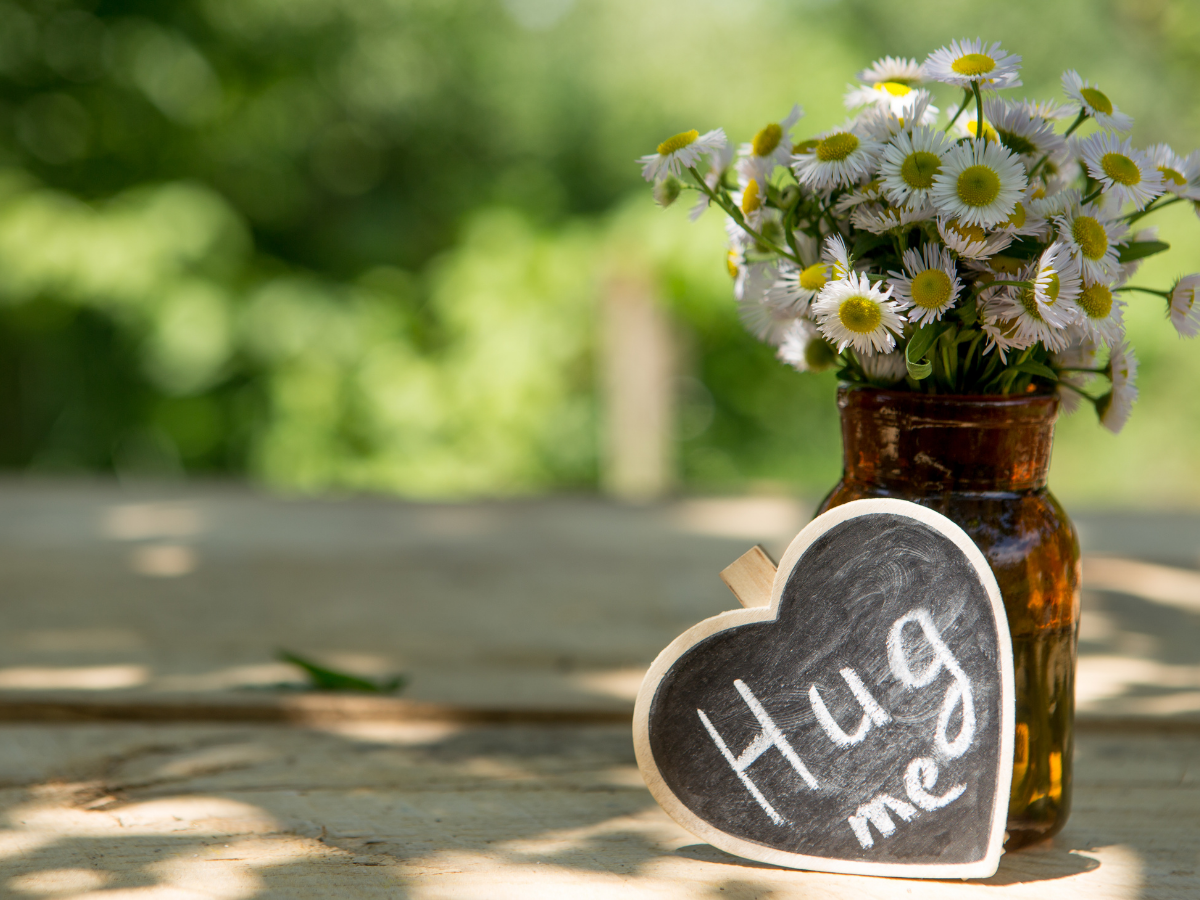 Happy Hug Day 2023: Wishes, Messages, Quotes, Images, Facebook ...