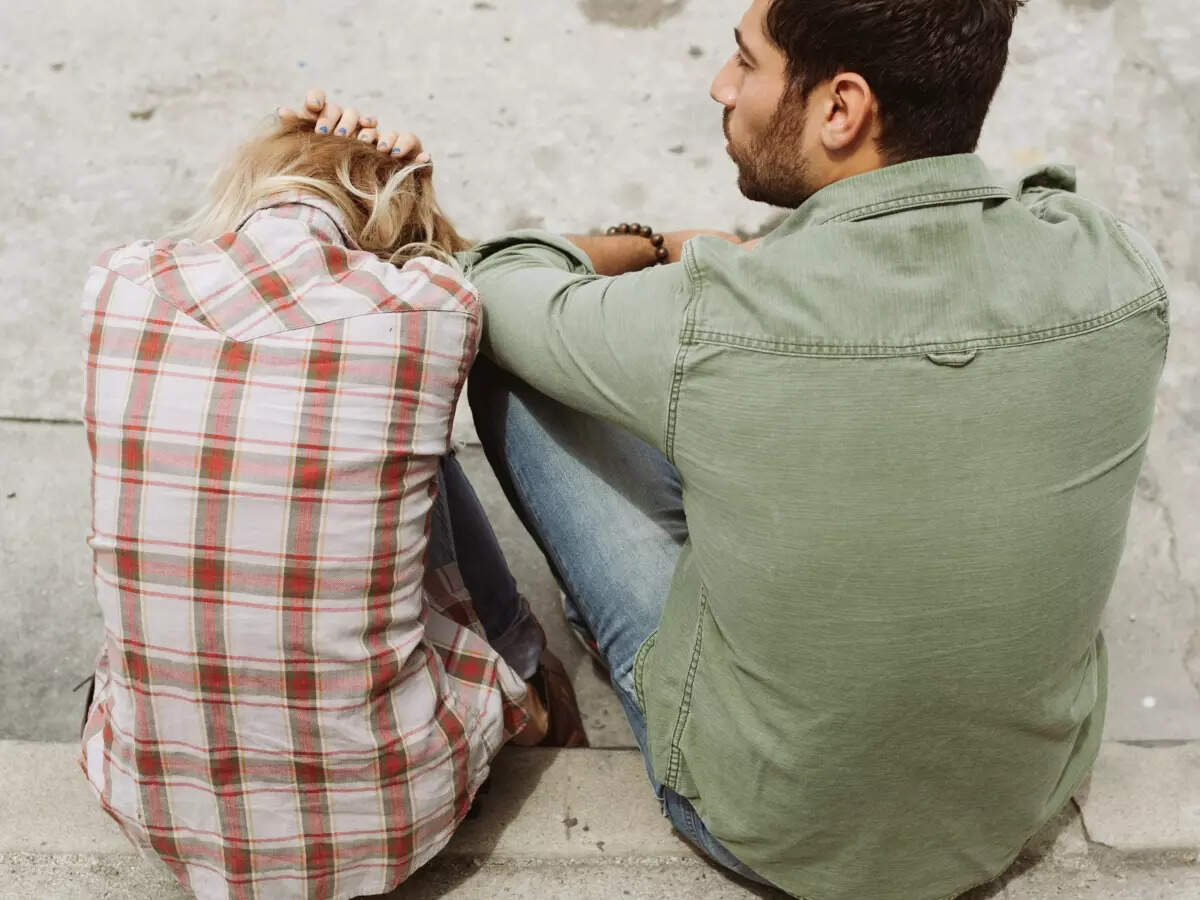 5 Signs Your Partner Is Emotionally Draining You