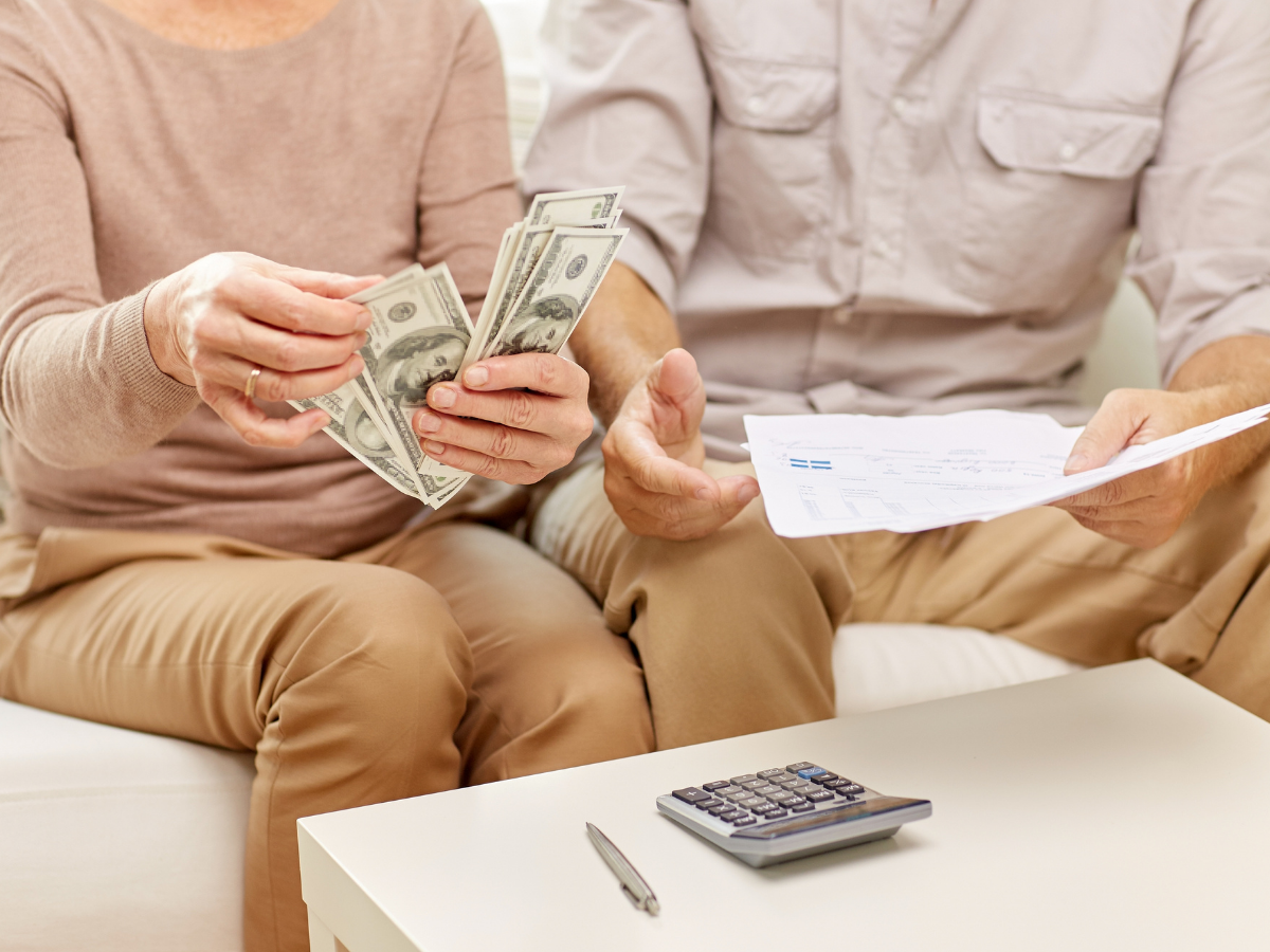 What is a transactional relationship? Everything you need to know about it