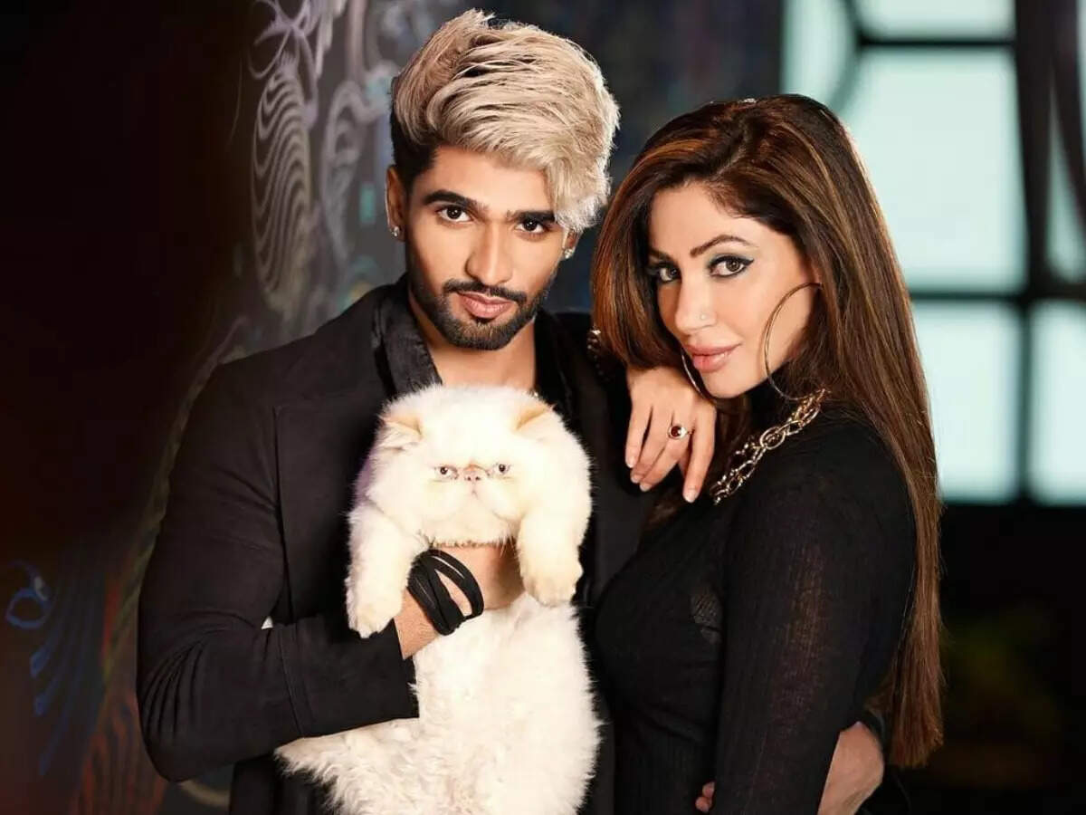 Zeeshan Khan Age Zeeshan Khan Actor Height Age Girlfriend Model Family