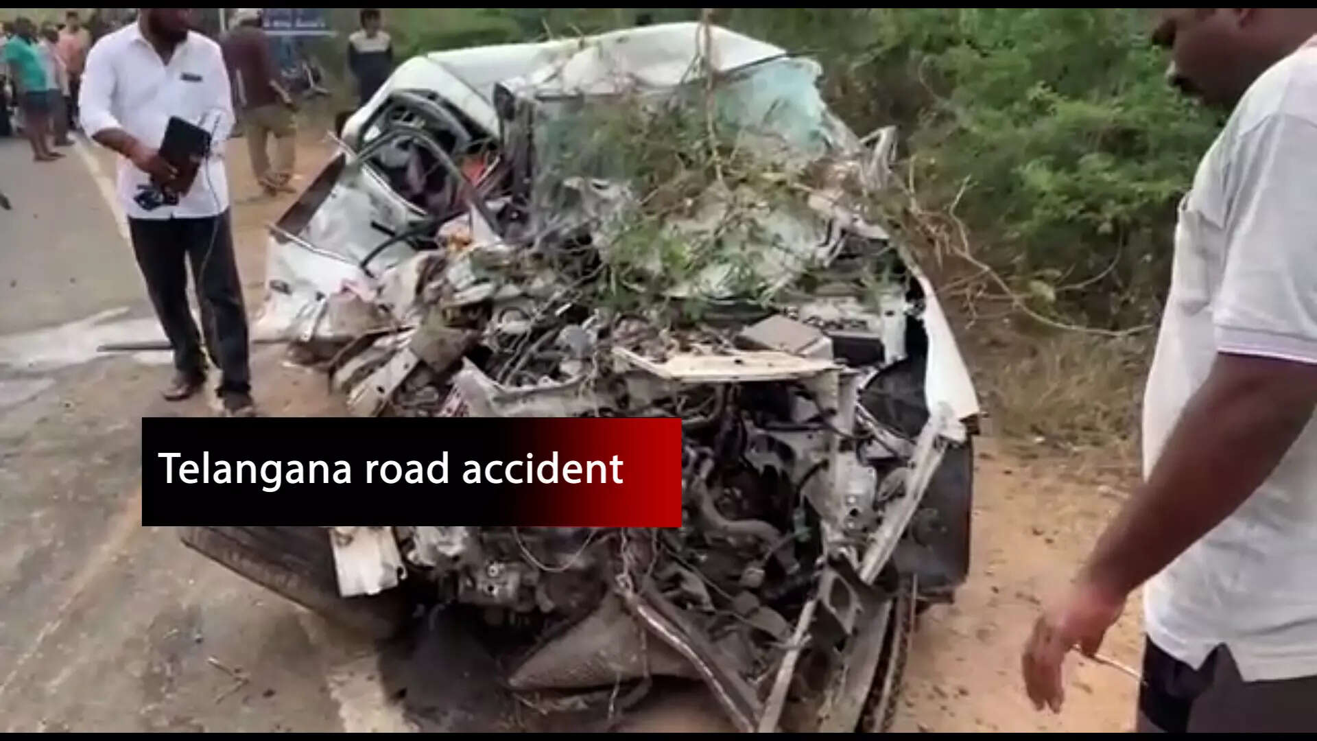 rtc: Telangana: 4 killed in RTC bus-car collision in Mulugu district