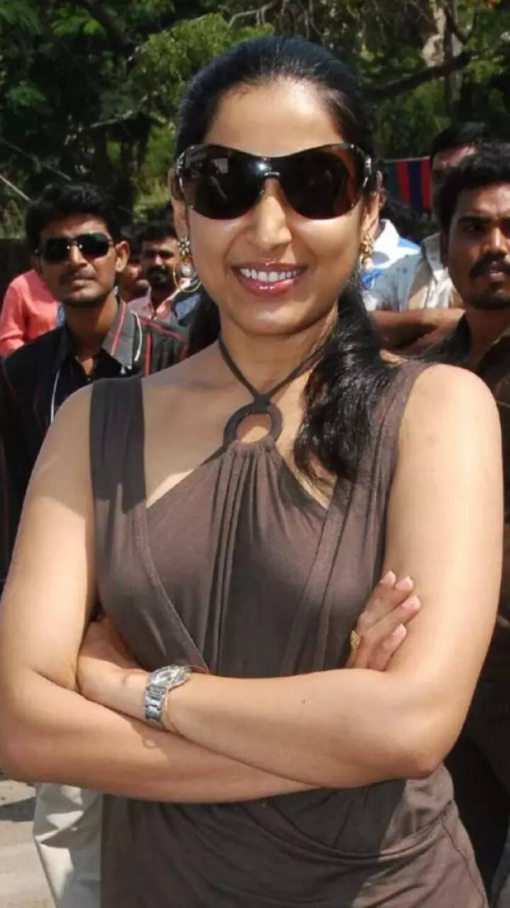 Padmapriya In Poppins