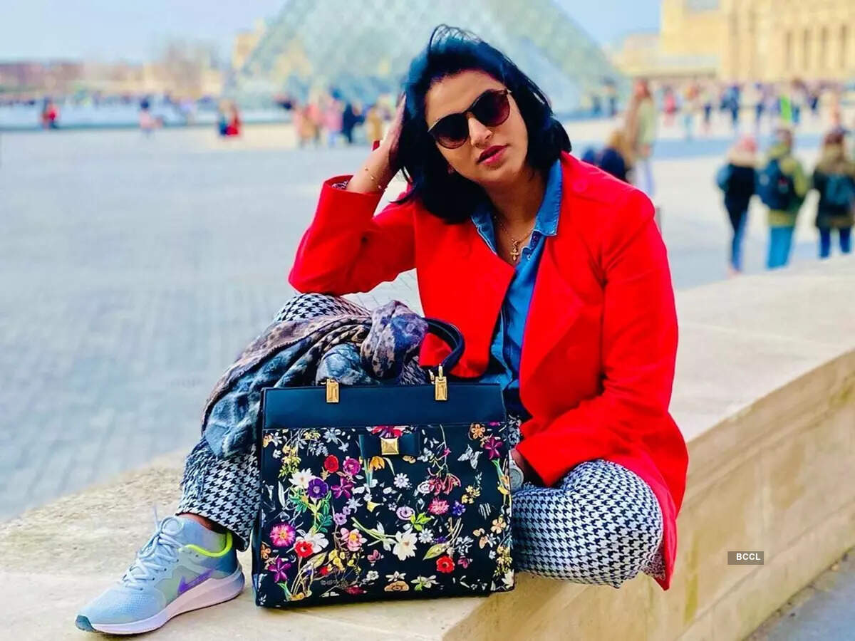 Sonu Sood off to a flying start in new 'Roadies' promo - Times of India