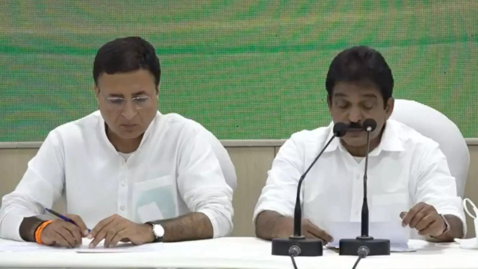 congress: CWC meet: Congress leaders reaffirm faith in Sonia Gandhi’s ...