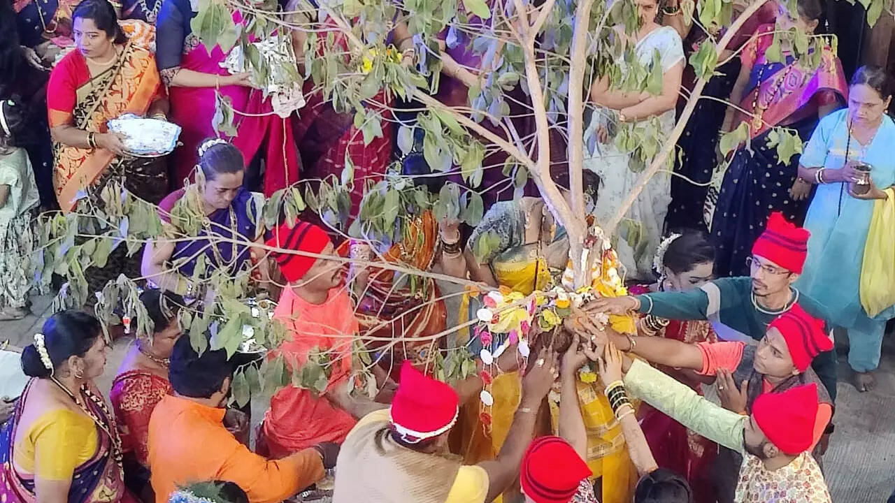 In pics: Thane's Koli community celebrates Holi