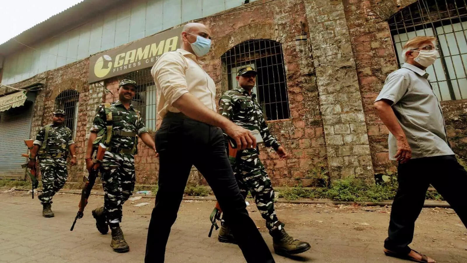 Mumbai: ED surveys Nawab Malik's Goawala Building compound, collects ...