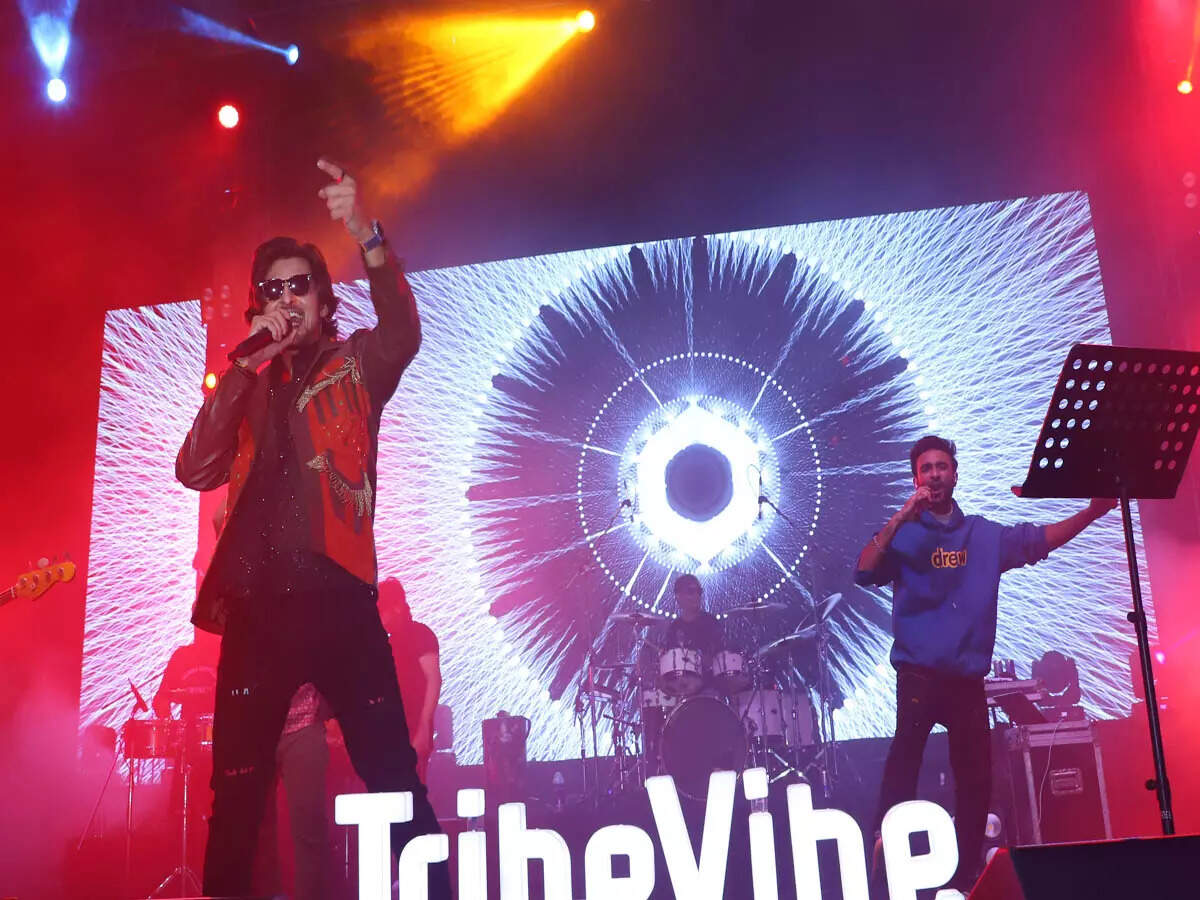 Singer Darshan Rawal charms with his soulful voice | Events Movie News ...