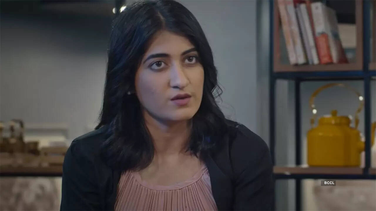 Raktbeej Movie: Showtimes, Review, Songs, Trailer, Posters, News ...