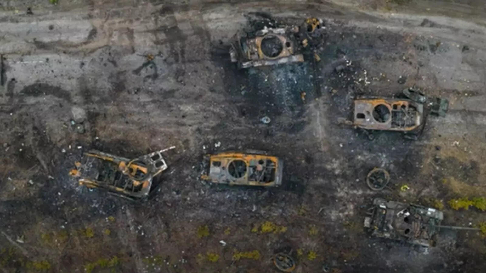 Russian tanks destroyed outside Kyiv