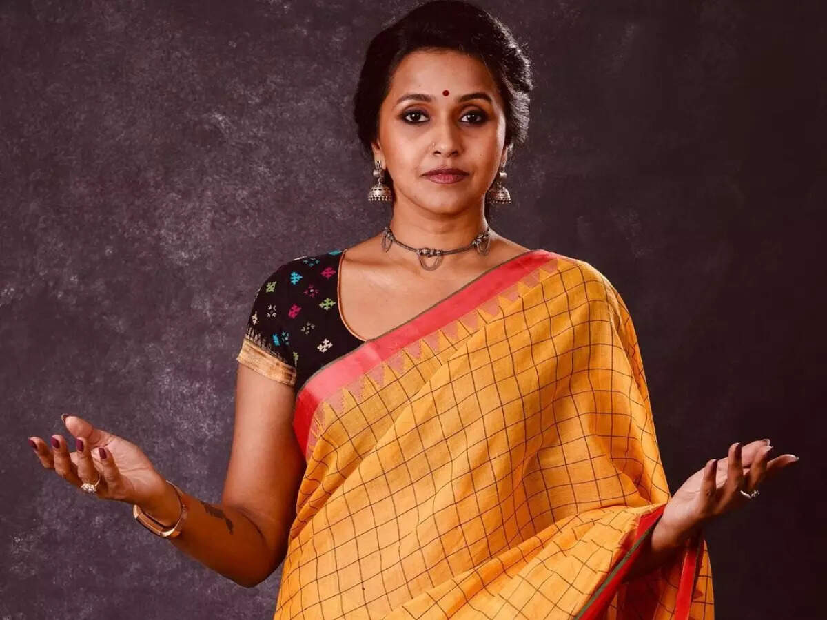 Bigg Boss Telugu Ott April 1 Highlights Mumait Khan Counselling Worst Housemate Mithraw