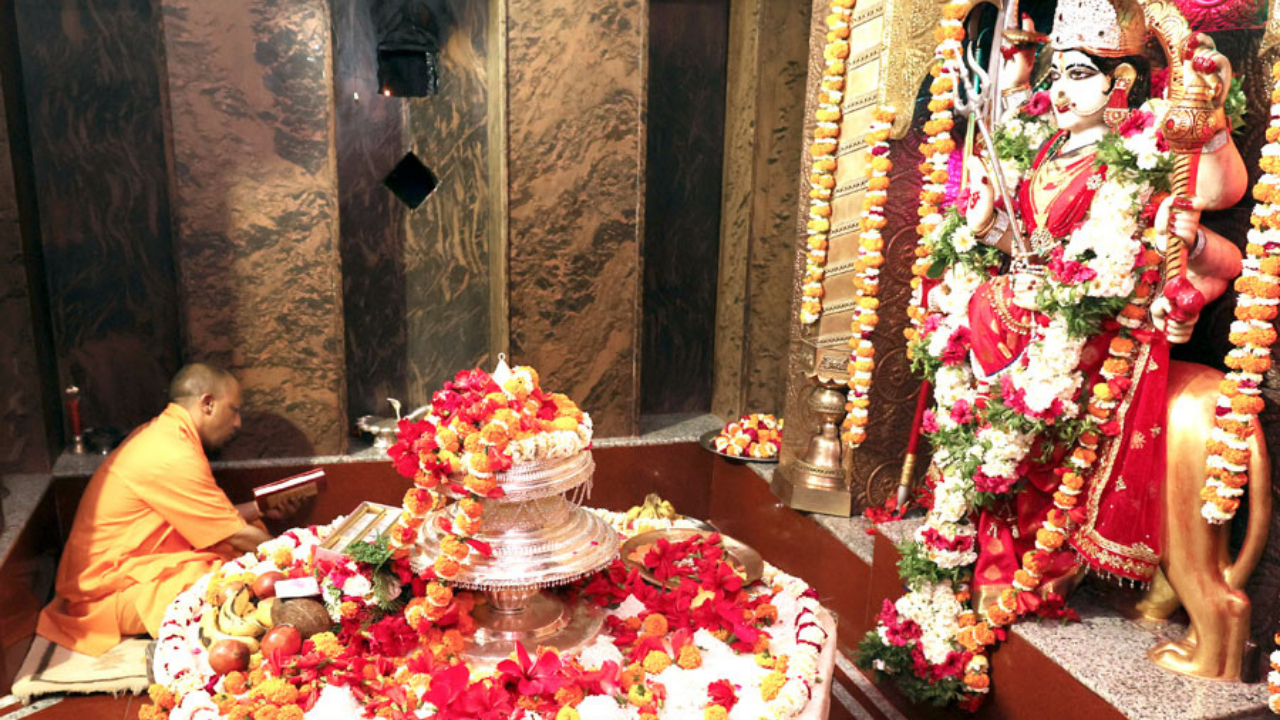 Photos: Devotees offer prayers on first day of 'Chaitra Navaratri'