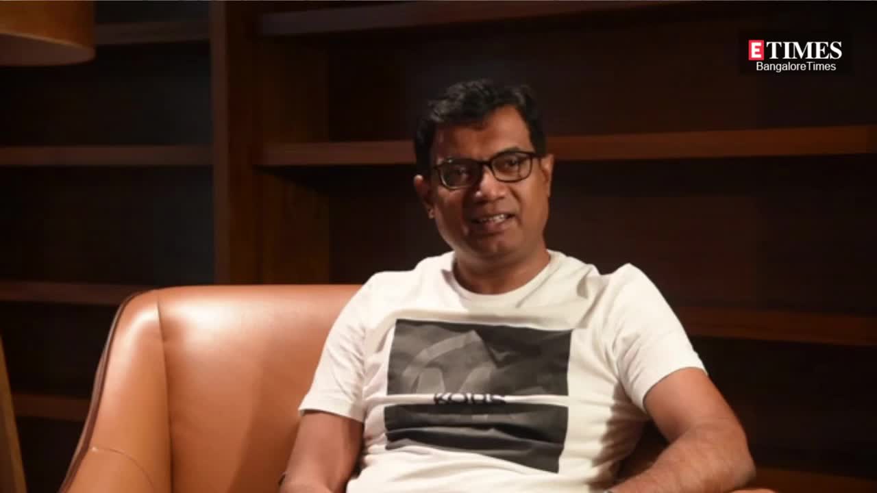 vijay kiragandur: Producers Vijay Kiragandur and Chaluve Gowda from ...